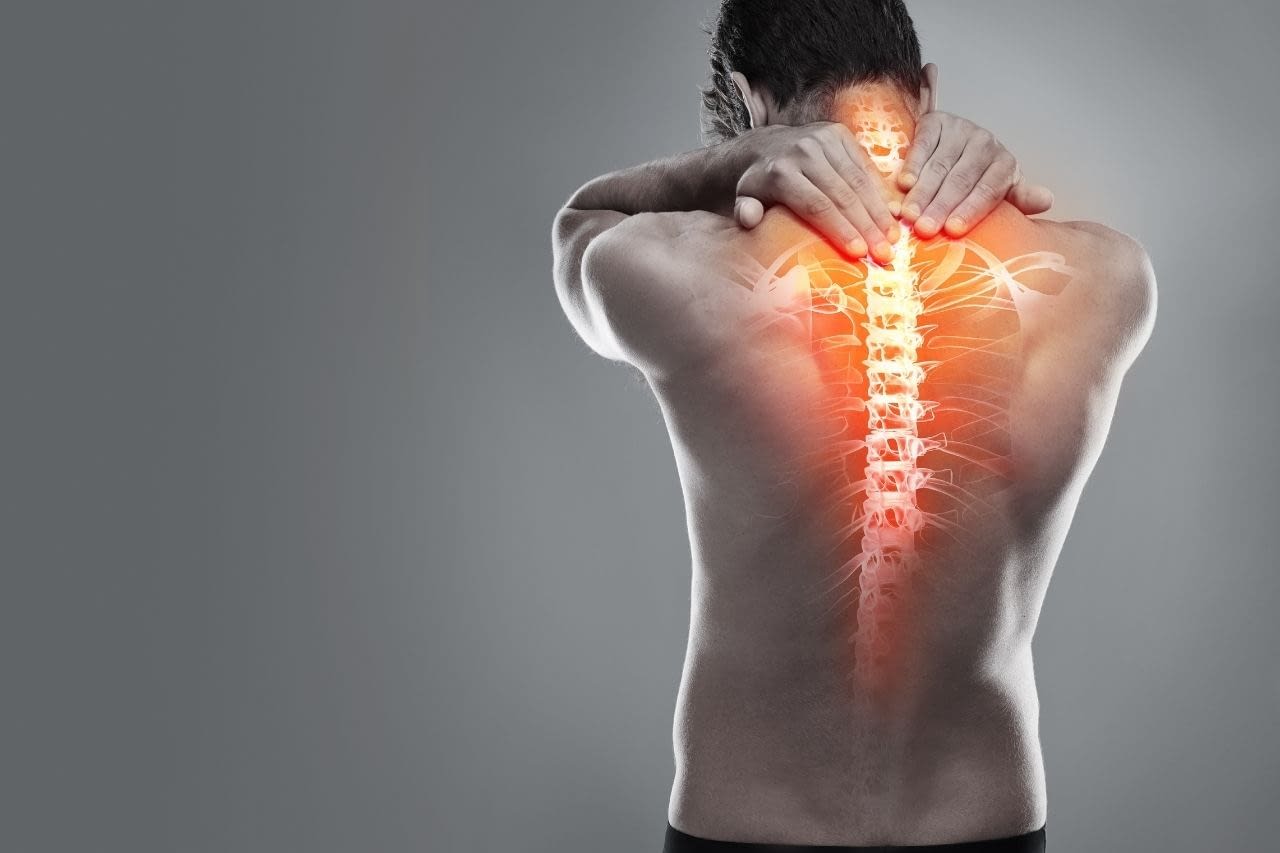 How can chiropractors help you with back pain? - Northwest Rehab Group